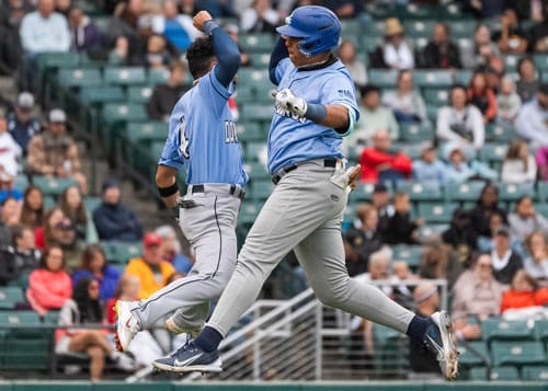 DockHounds Set Team Record In Win - Lake Country DockHounds